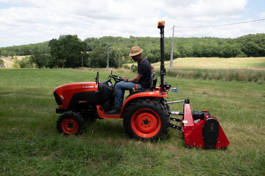 Nouveautés – Eurotek Distribution Tracteurs Landtrac Hattat LandX ...